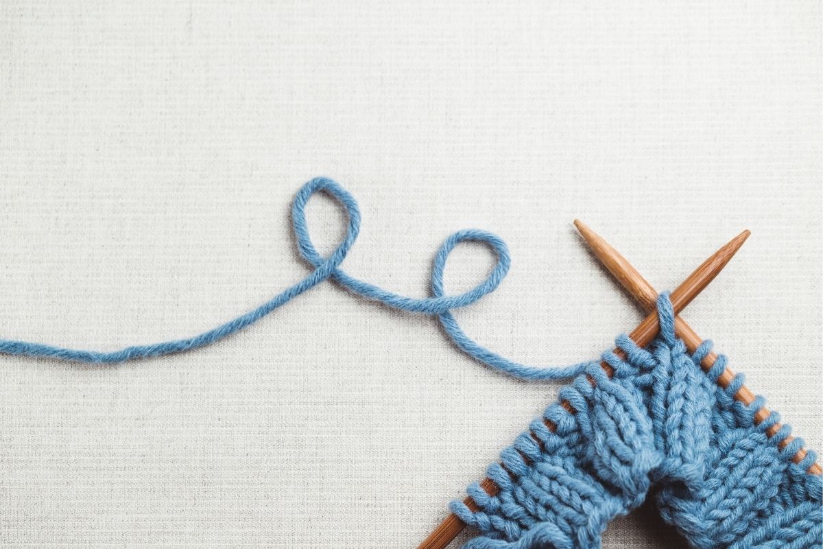 Magic loop strikking forklart steg for steg – plystre